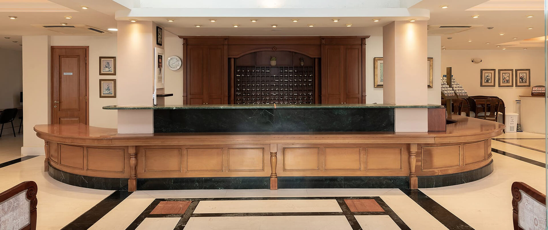 Caldera Bay - Feel the spirit of Platanias