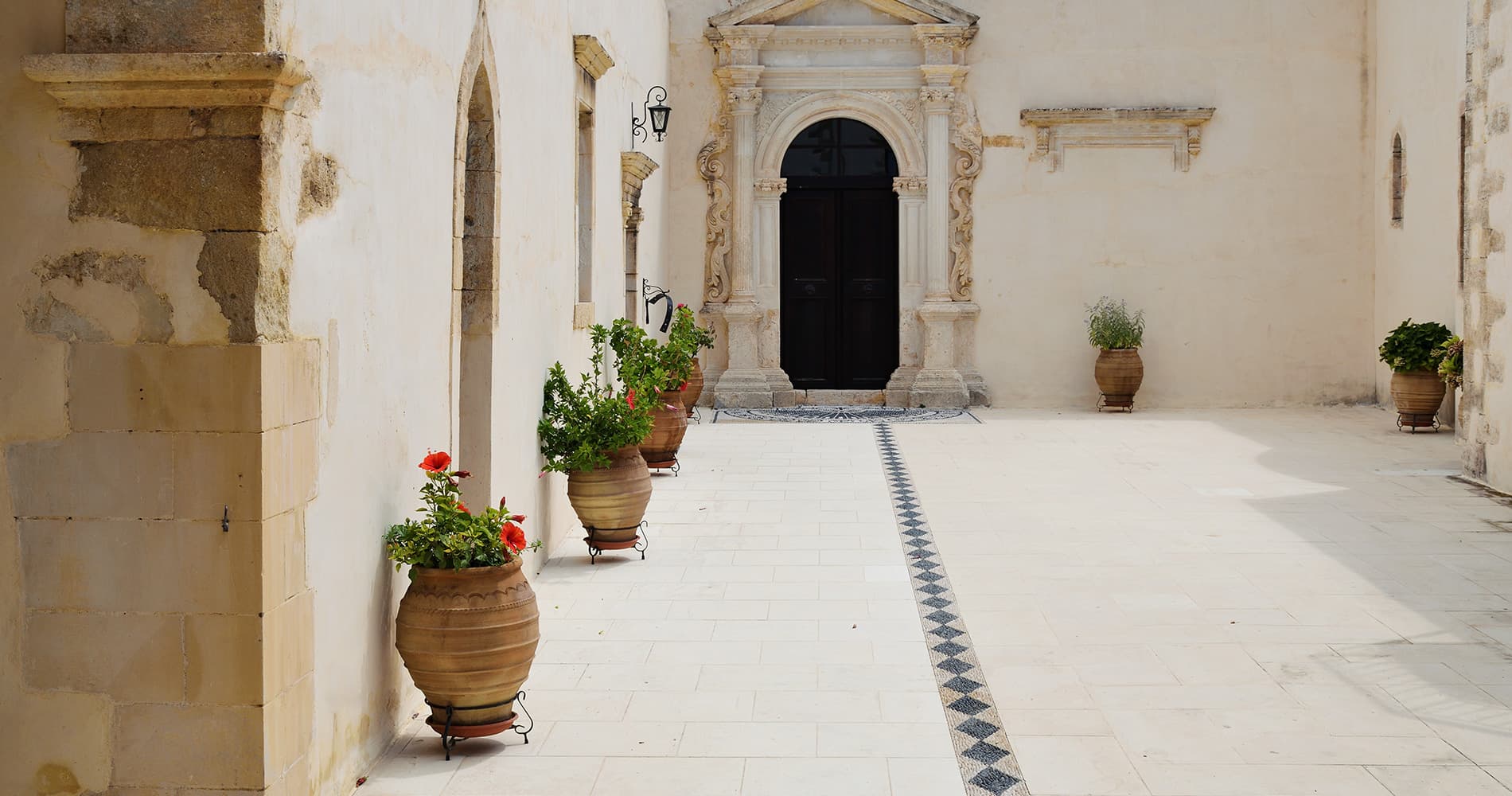 Caldera Bay - Feel the spirit of Platanias